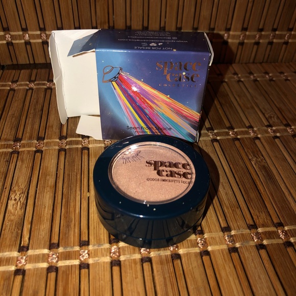 Space Case | Makeup | Space Case Highlighter In Seen From Space | Poshmark